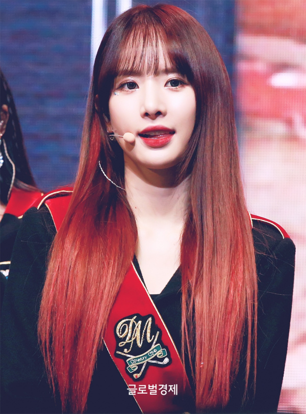 [GET포토] 우주소녀(WJSN) 설아, '현정이의 혀 빼꼼'