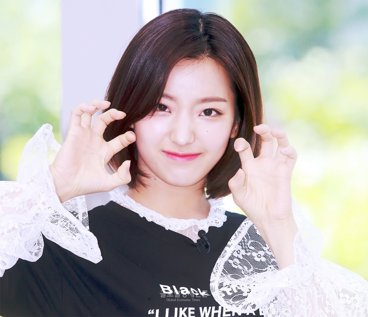 [GET포토] 프로미스나인(fromis_9) 이새롬, '귀여운 고양이같은 새로미'