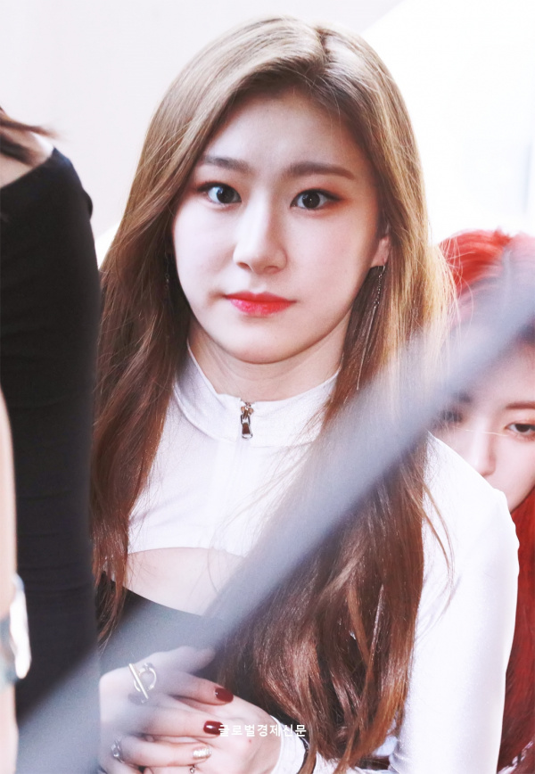 있지(ITZY) 채령, '화보스러운 예쁜 미모'