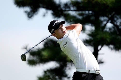 김비오, KPGA LX 챔피언십 3R 선두…장유빈·이준석 2타차 추격