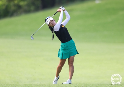 지한솔, KLPGA 투어 서울경제 클래식 3R 2타 차 단독 선두