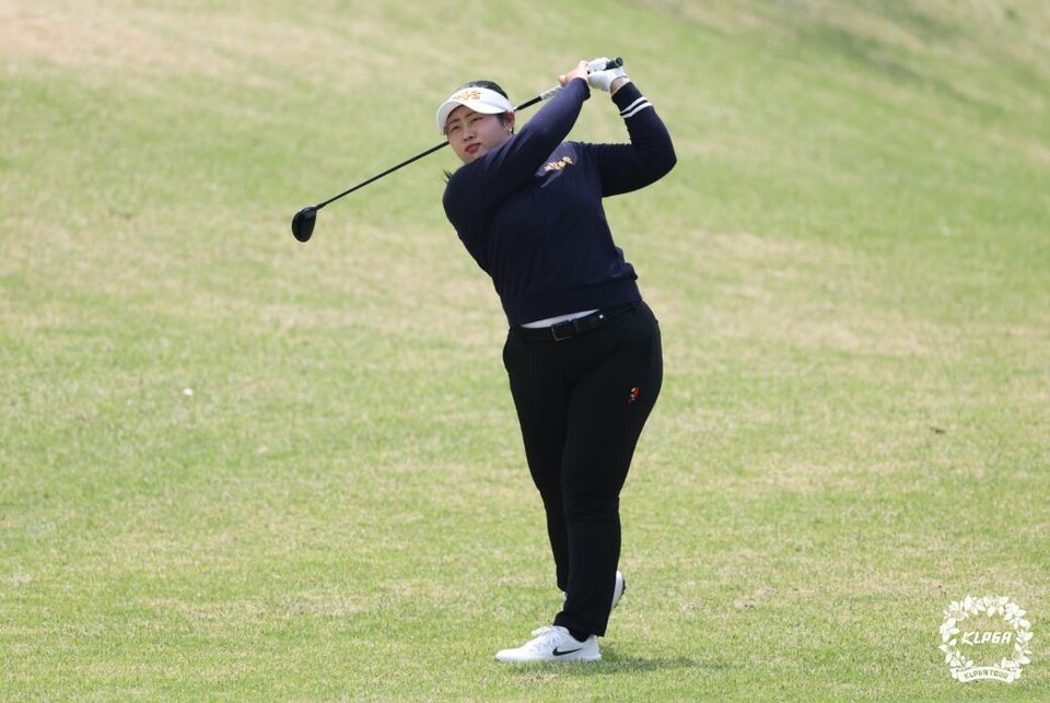 한진선·정소이·홍진영, KLPGA 덕신EPC 1R서 3언더파 공동 1위