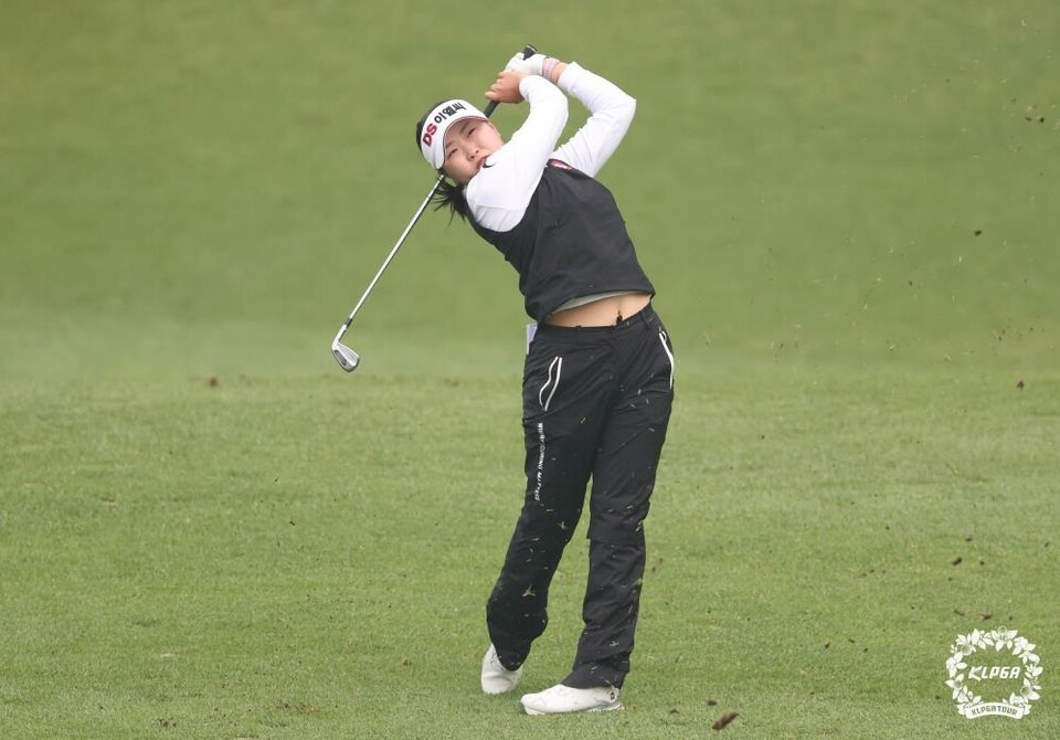 한진선·정소이·홍진영, KLPGA 덕신EPC 1R서 3언더파 공동 1위